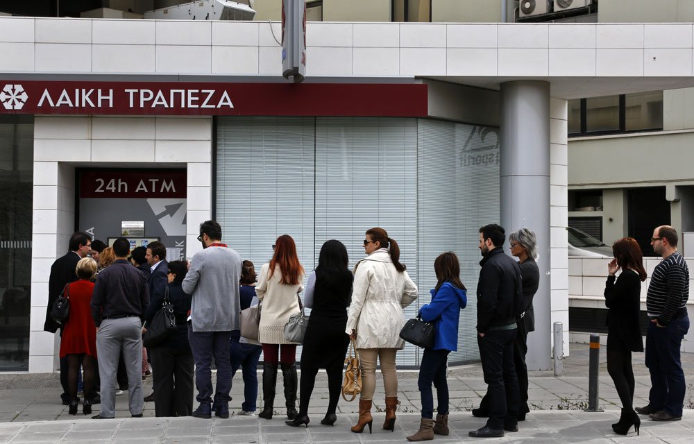 Bank run: do we need to worry about a wave of banking panic?